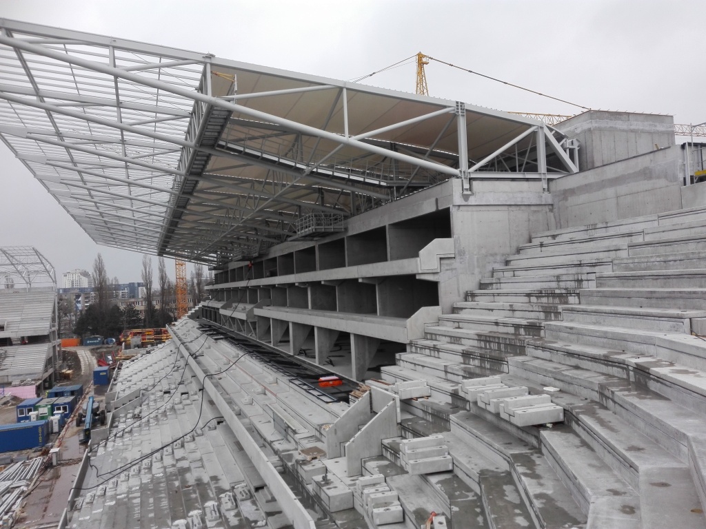 Národný futbalový štadión v Bratislave: koncepcia nosného systému ...